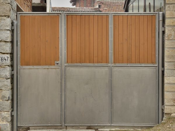 grey metal gate texture 0107 - Texturelib